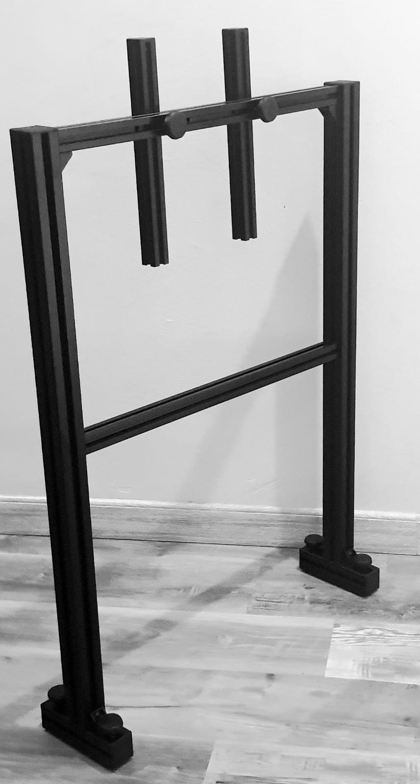 VESA Screen Mount PLUS for 18-70" Screens - SimulatorCave